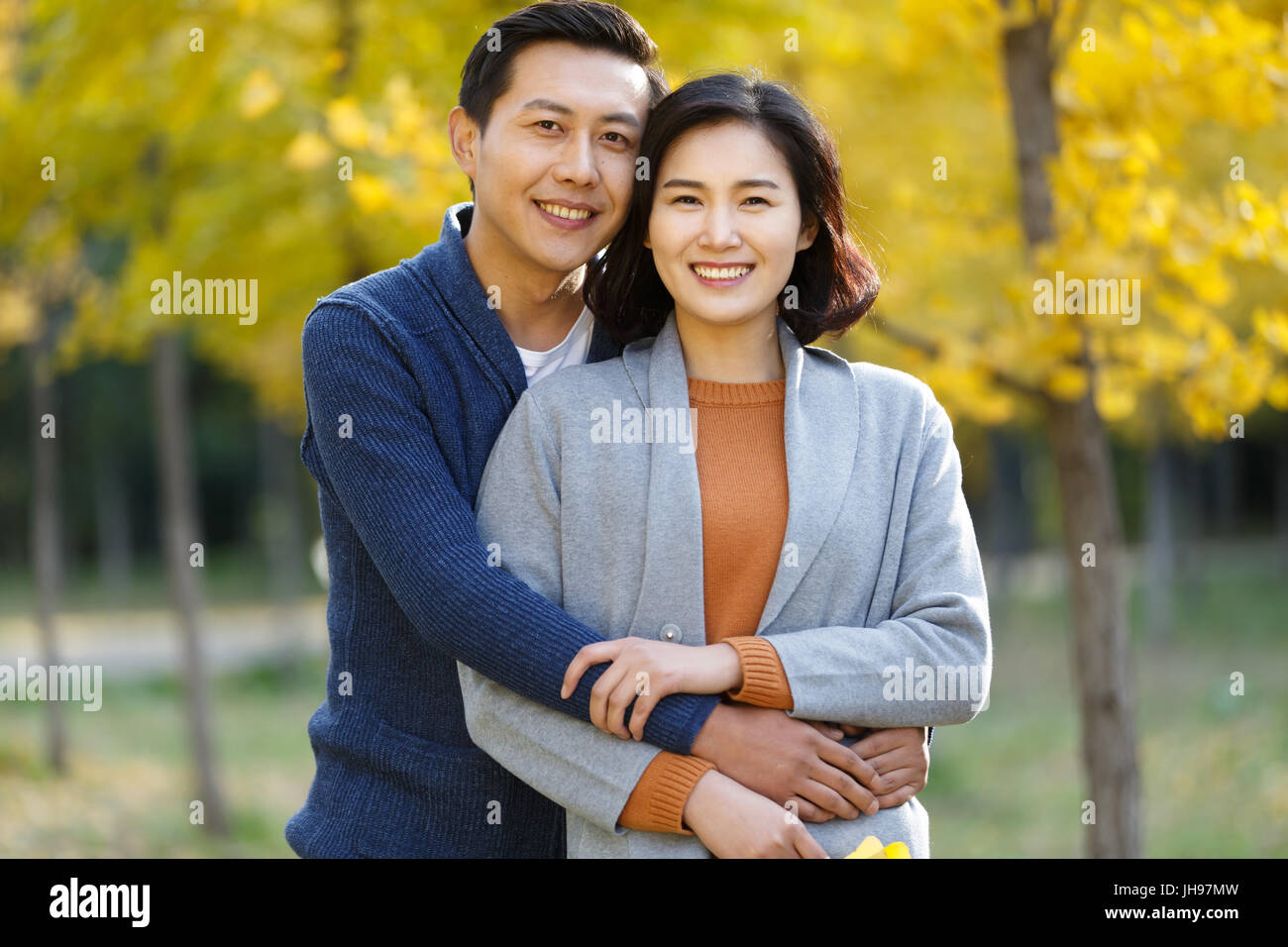Happy young couple Stock Photo - Alamy