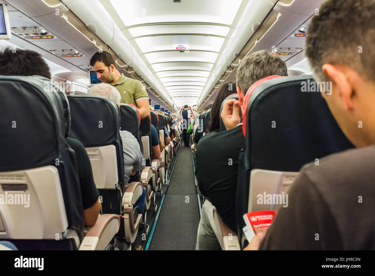 Narrow airplane hi-res stock photography and images - Alamy