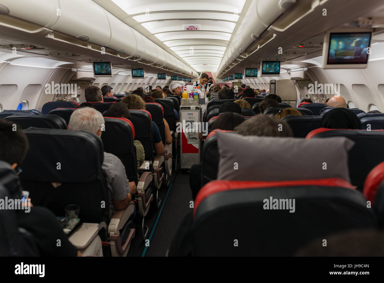 Narrow airplane hi-res stock photography and images - Alamy