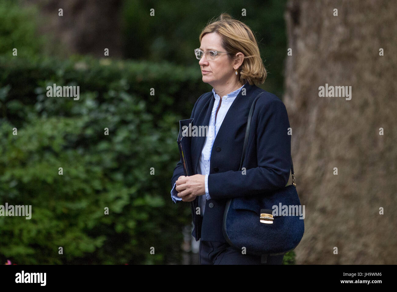 Home secretary amber rudd arriving at 10 downing street hi-res stock ...
