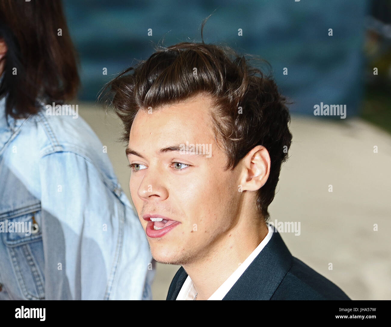 Harry styles 2017 london hi-res stock photography and images - Alamy