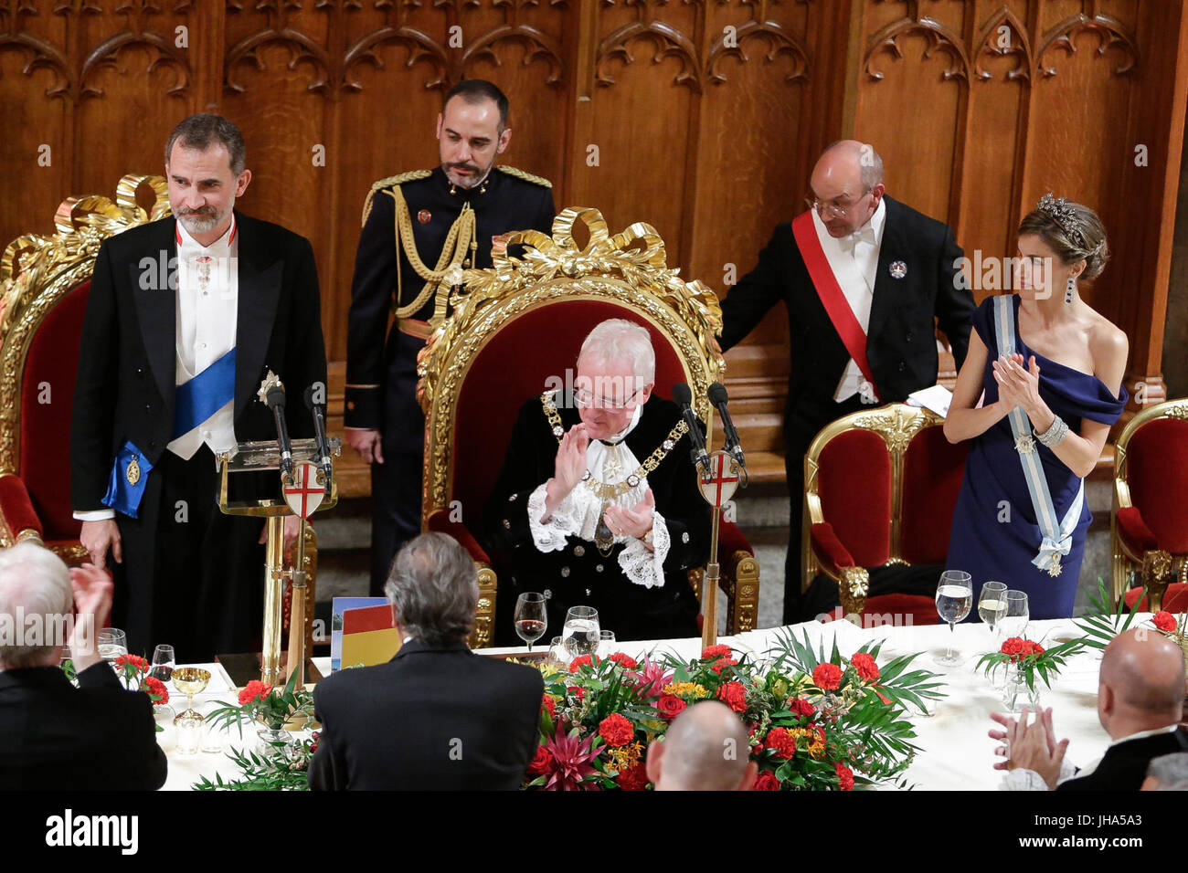 Spanish King Felipe VI, Queen Letizia and Andrew Parmley during gala ...