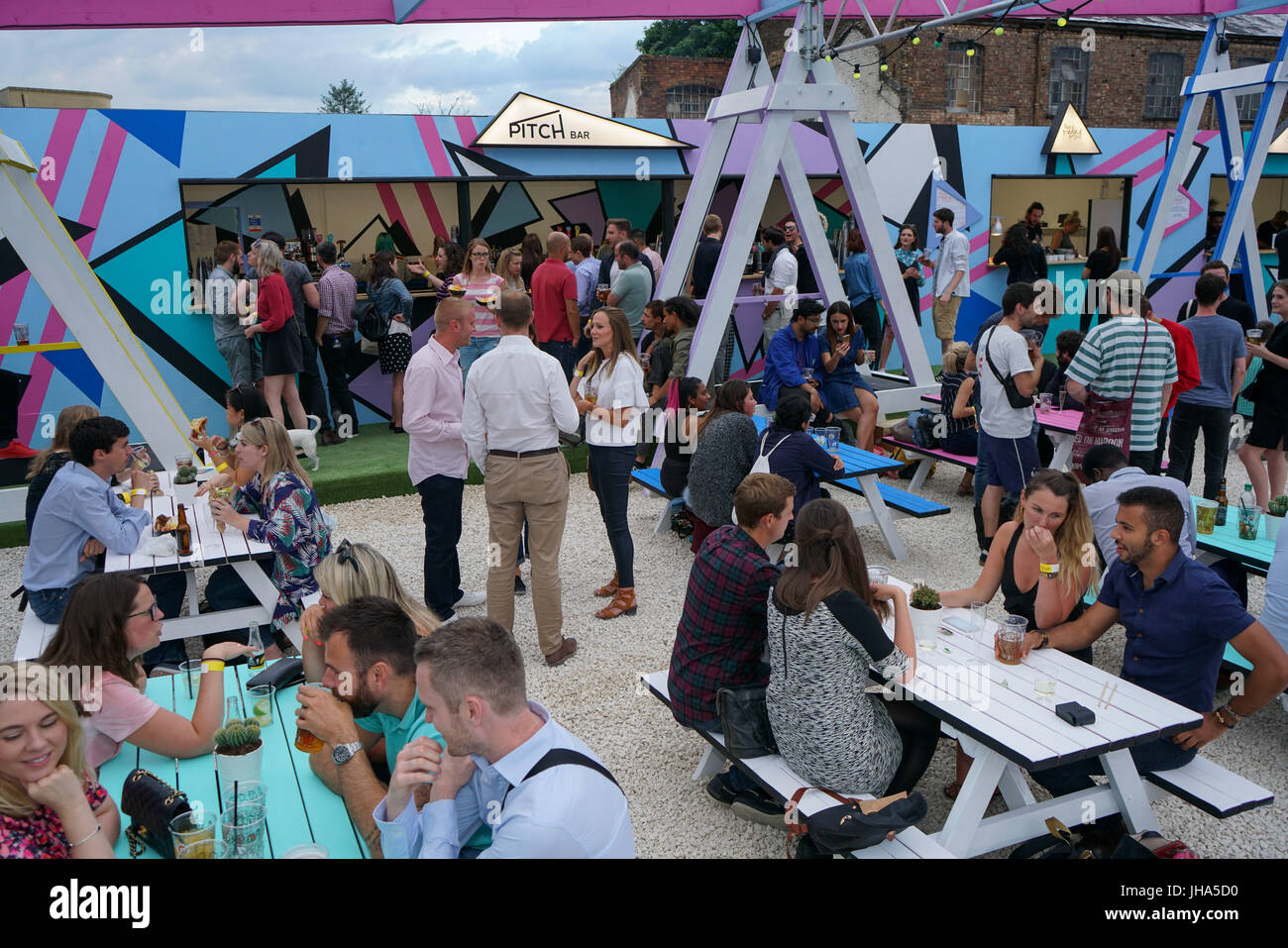 Food pyramid 80s hi-res stock photography and images - Alamy