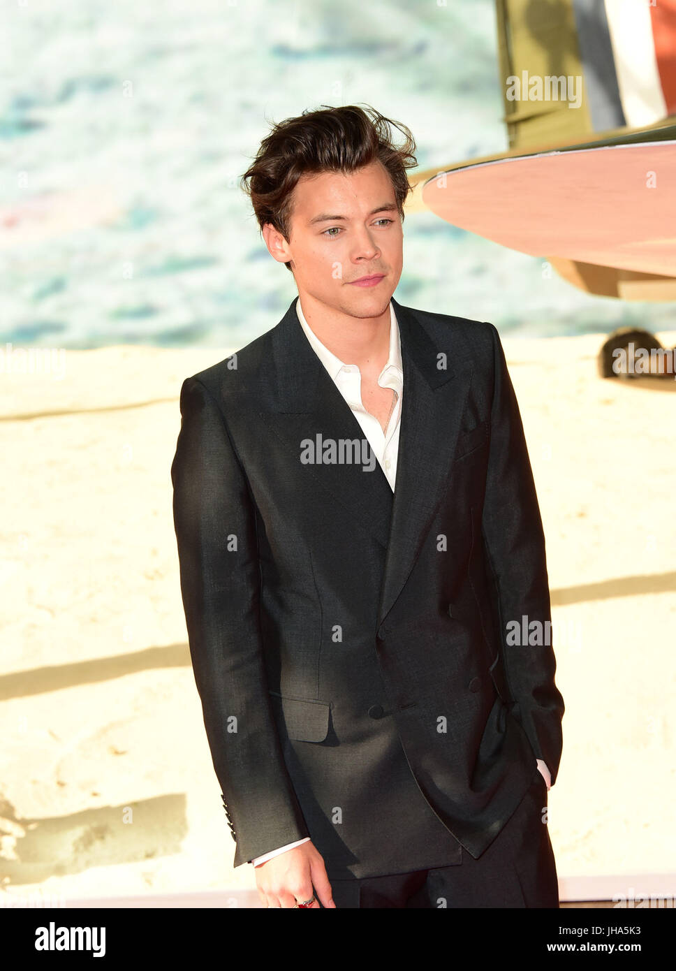 Harry styles 2017 hi-res stock photography and images - Alamy