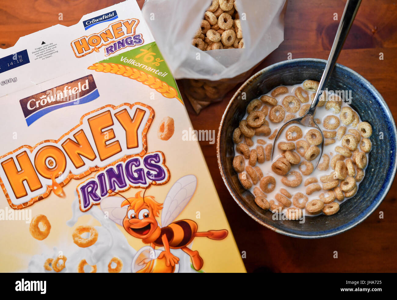 Lidl milk hi-res stock photography and images - Alamy