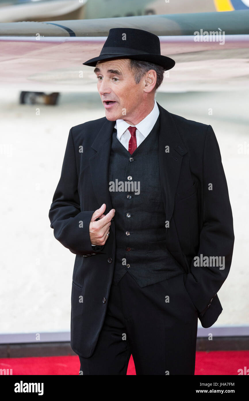 Sir mark rylance hi-res stock photography and images - Alamy