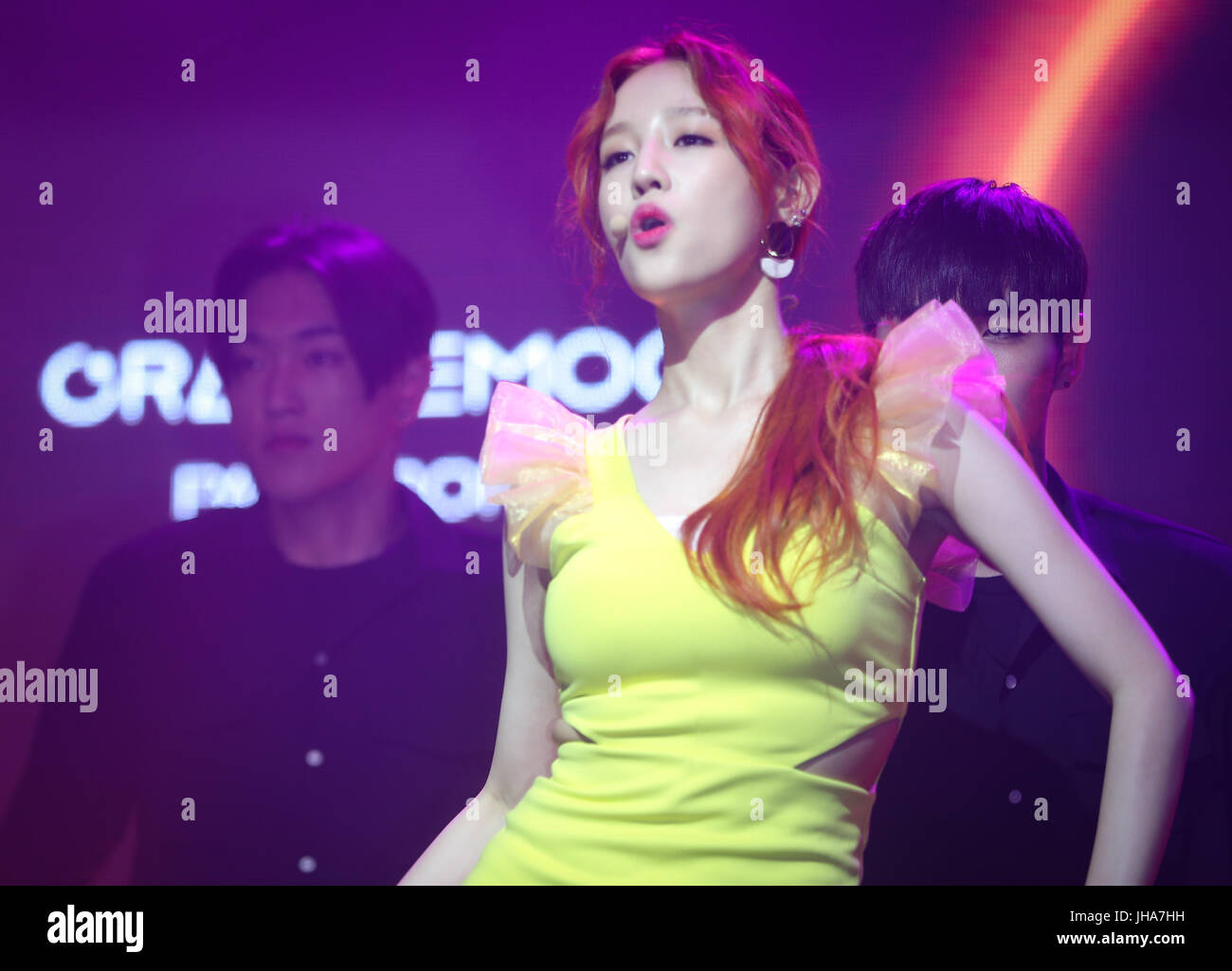 S. Korean singer Park Bo-ram South Korean singer Park Bo-ram performs ...