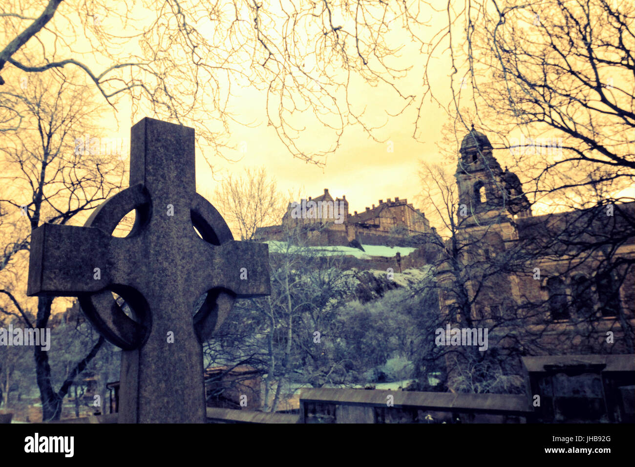 Edinburgh skyline princes street hi-res stock photography and images ...