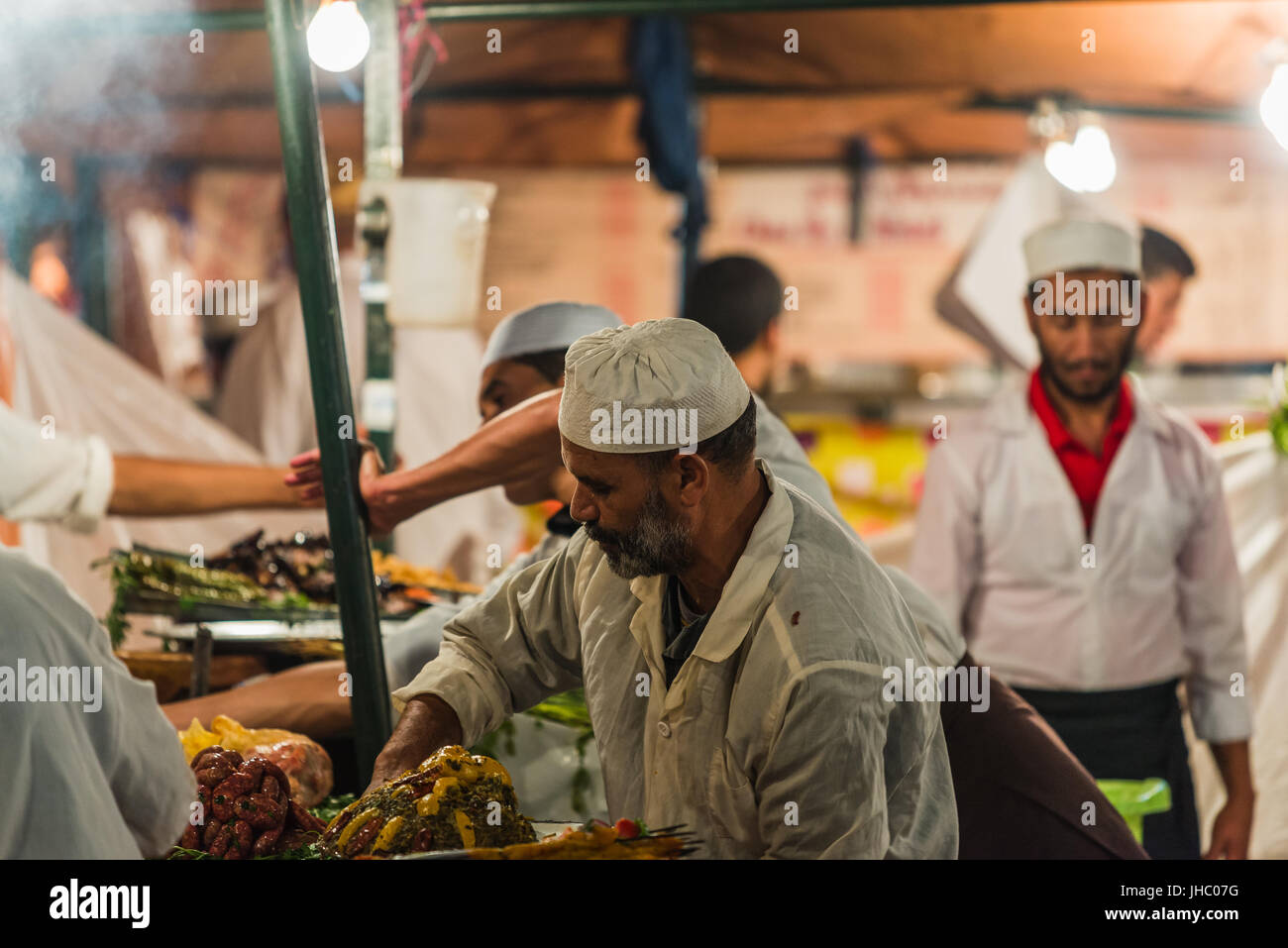 Too many cooks hi-res stock photography and images - Alamy