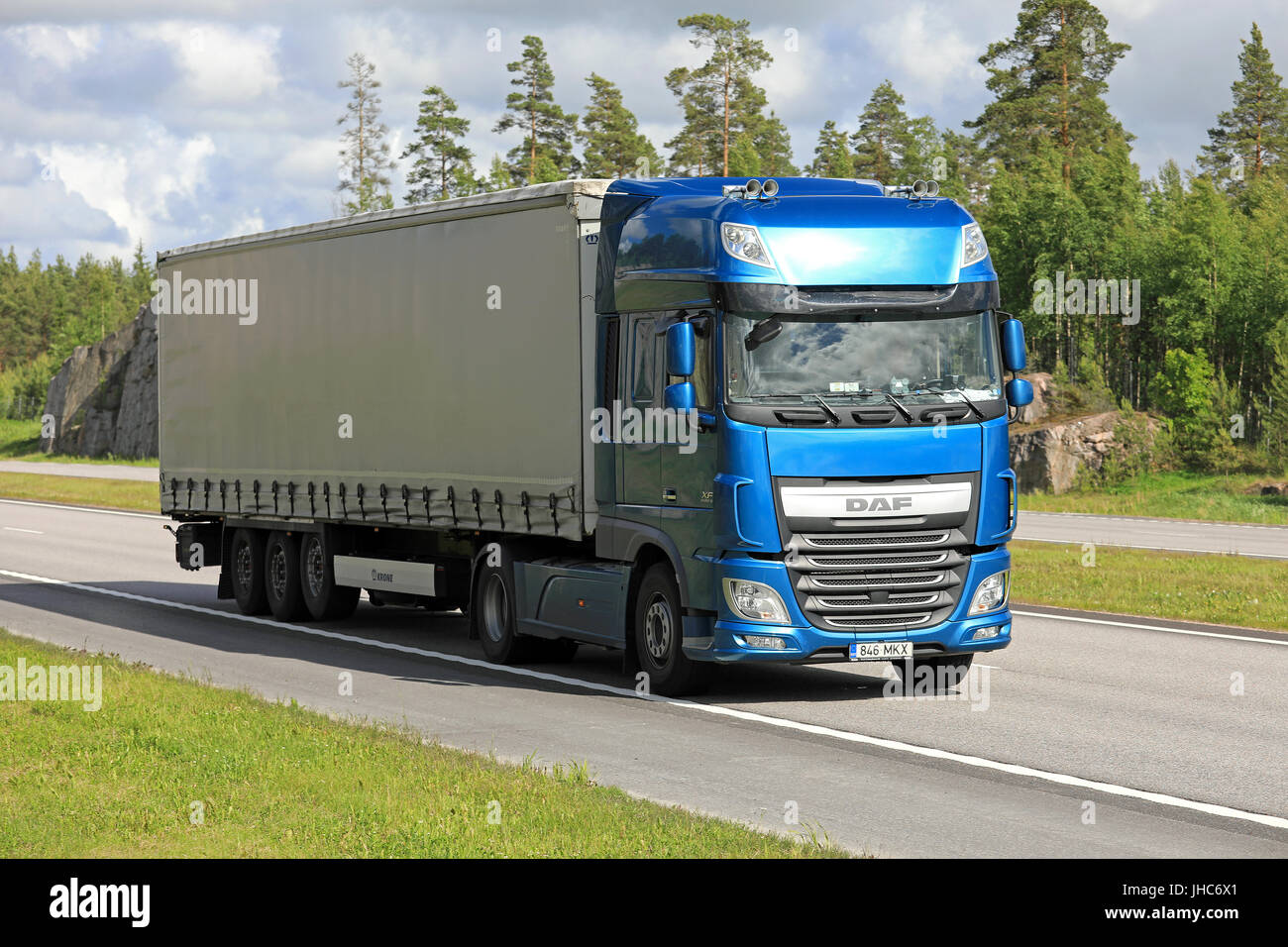 Daf lorry hi-res stock photography and images - Alamy