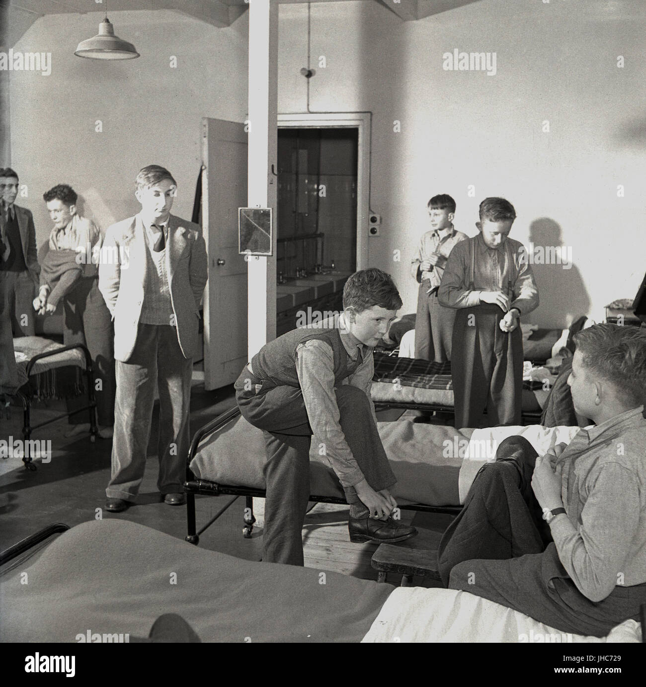 Public school dormitory beds hi-res stock photography and images - Alamy