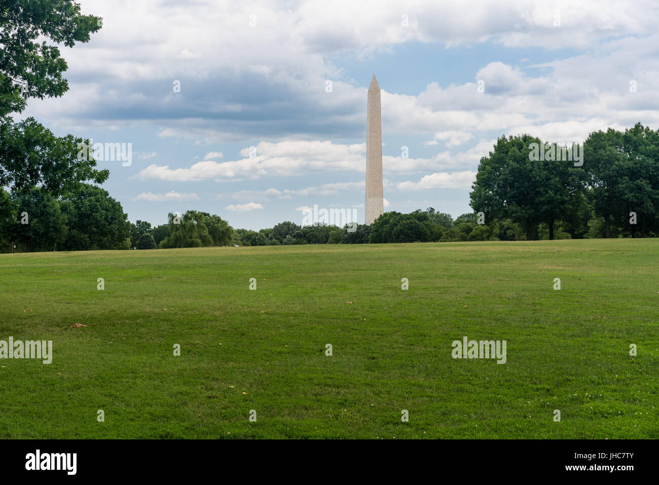 Capital building washington dc clouds hi-res stock photography and ...