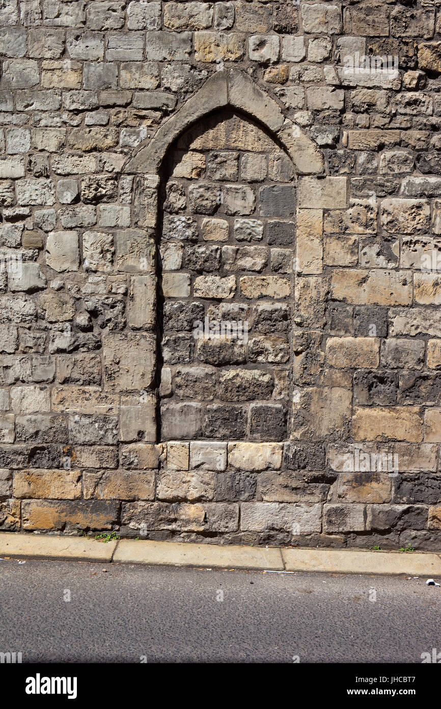 Medieval arch hi-res stock photography and images - Alamy