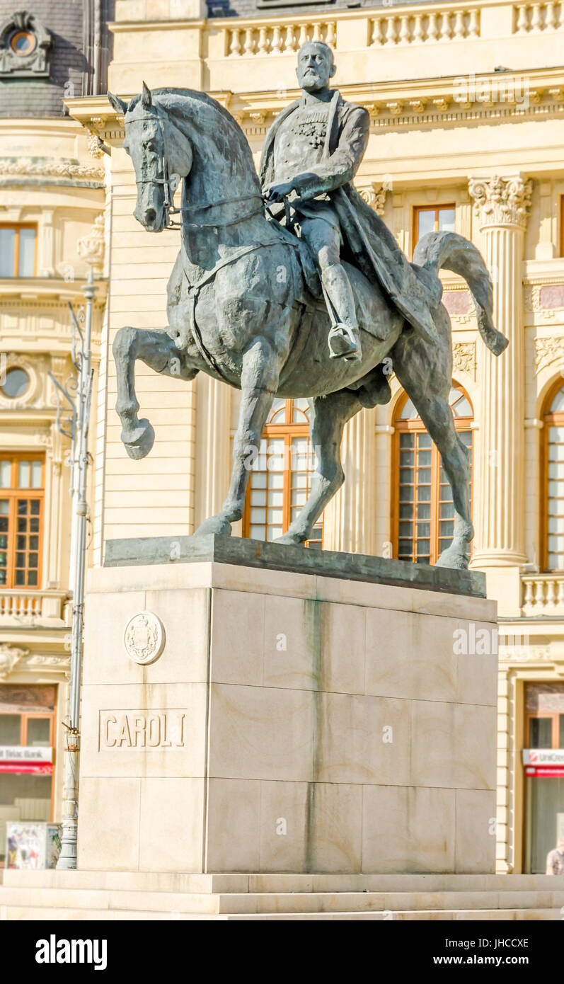 BUCHAREST, ROMANIA - MAY 25, 2014: The Statue and the Fundation ...