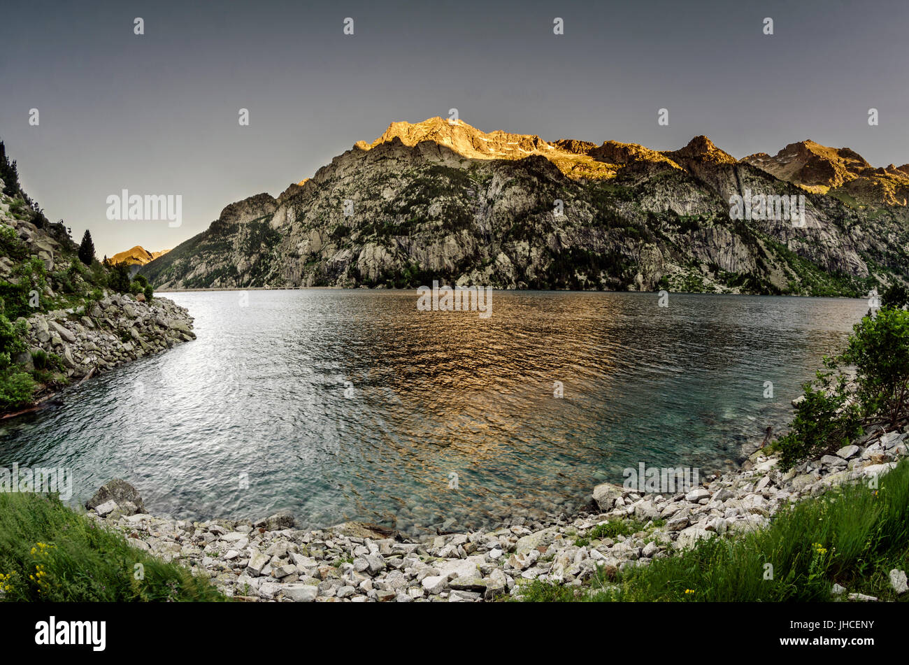 Cavallers dam hi-res stock photography and images - Alamy