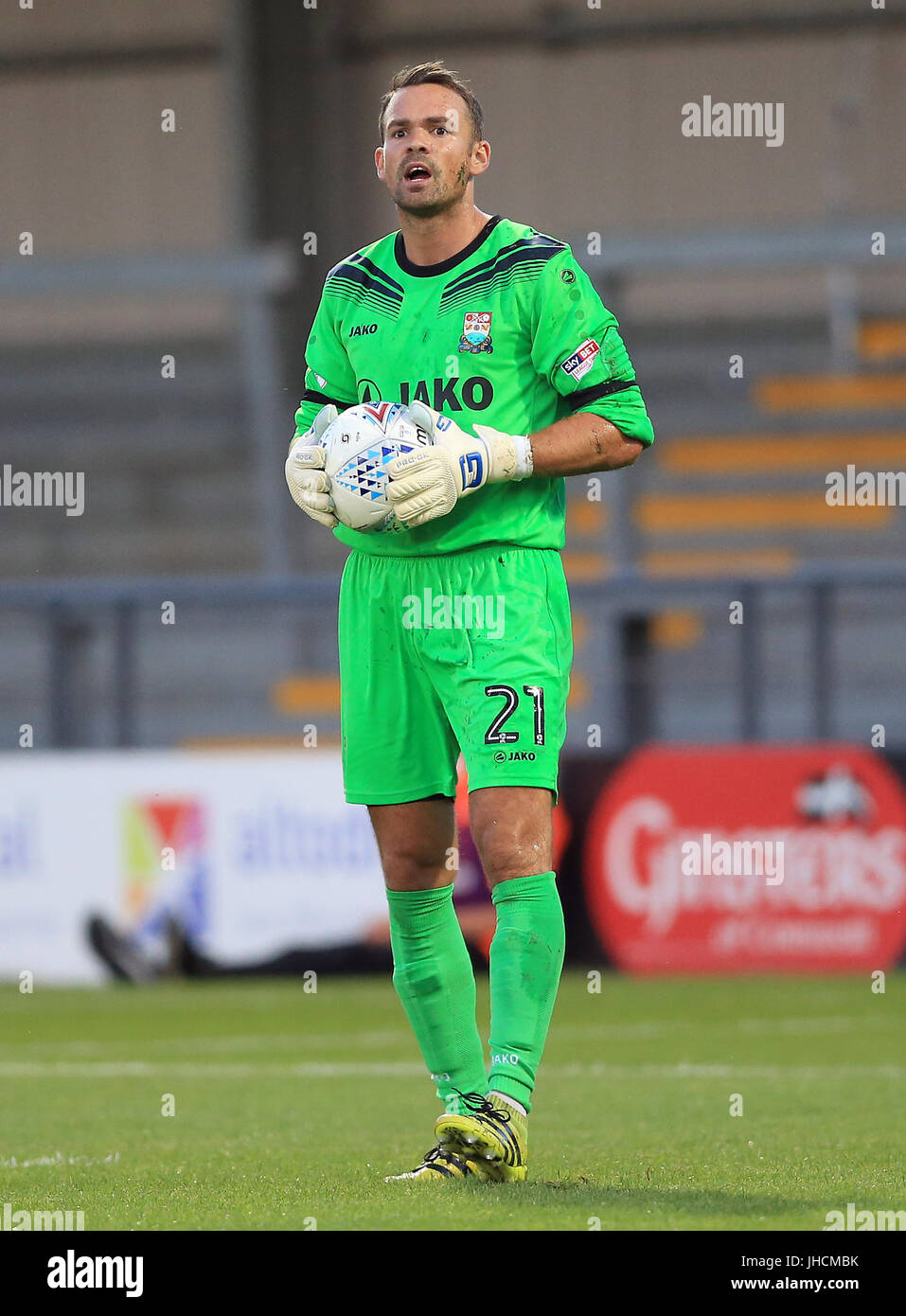 Barnet's goalkeeper Craig Ross Stock Photo - Alamy