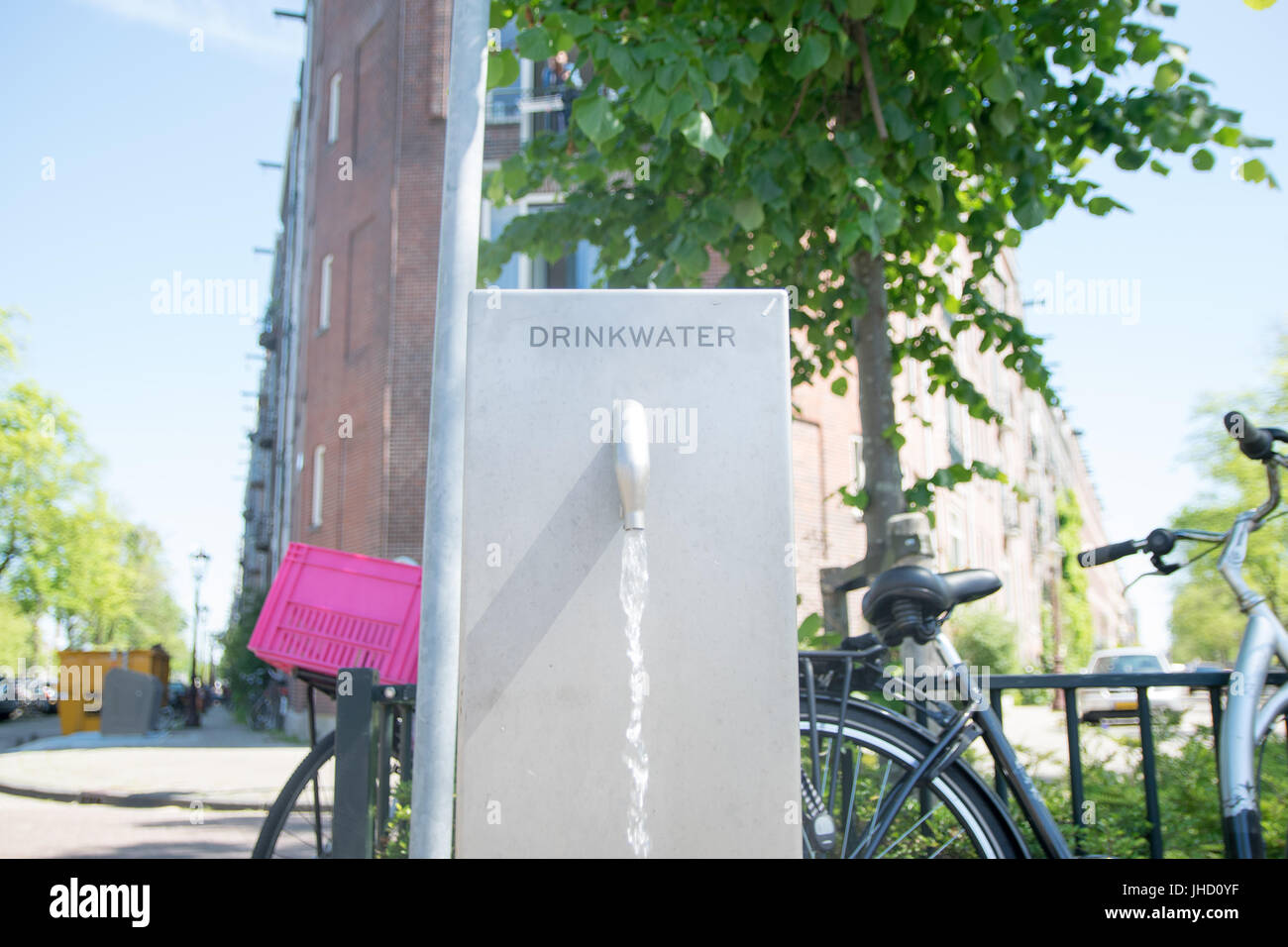 Free Drinkable Fountain High Resolution Stock Photography and Images ...
