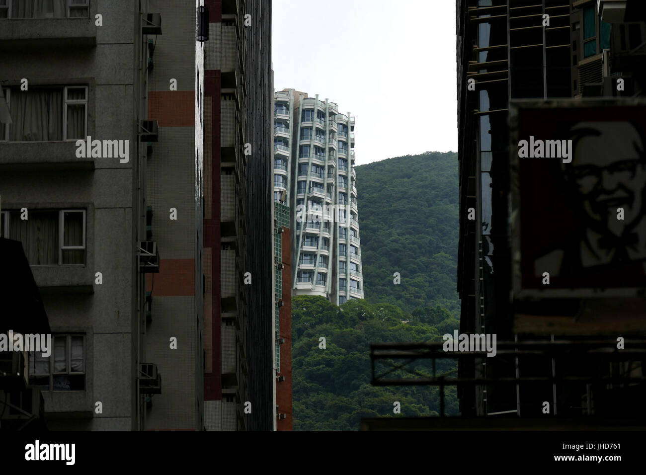 2015.05.17.102053 Distorted building Wan Chai Hong Kong Stock Photo - Alamy