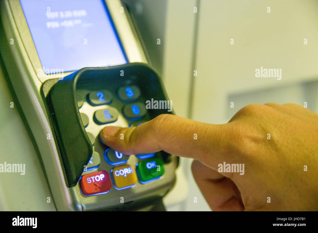 Keypad atm hi-res stock photography and images - Alamy