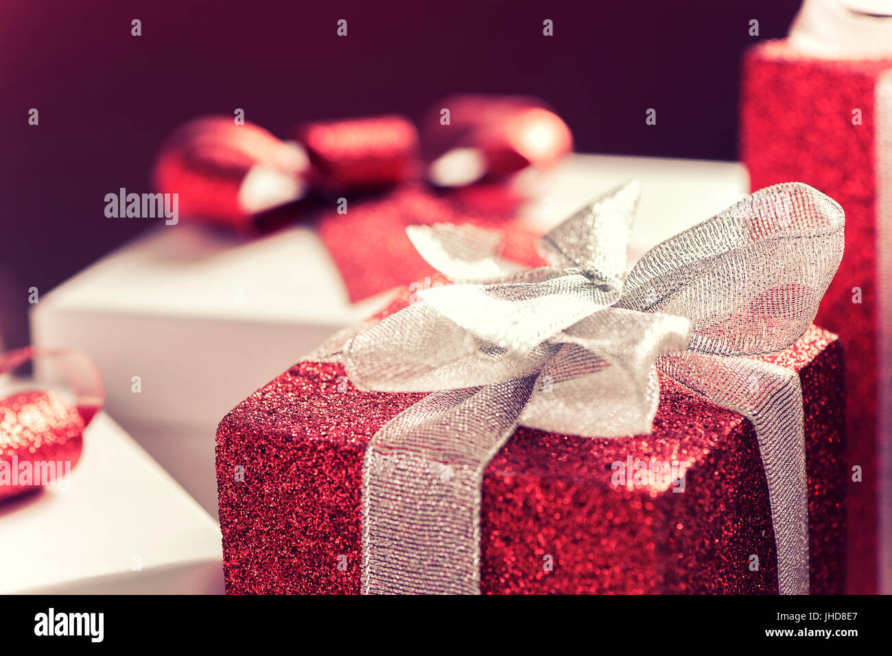 Gift red box with ribbon Stock Photo - Alamy