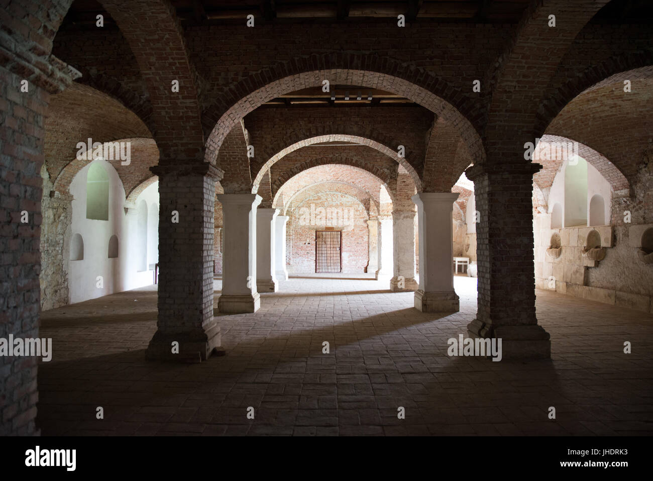 Room with columns, Banffy Castle, Bontida, Romania Stock Photo - Alamy