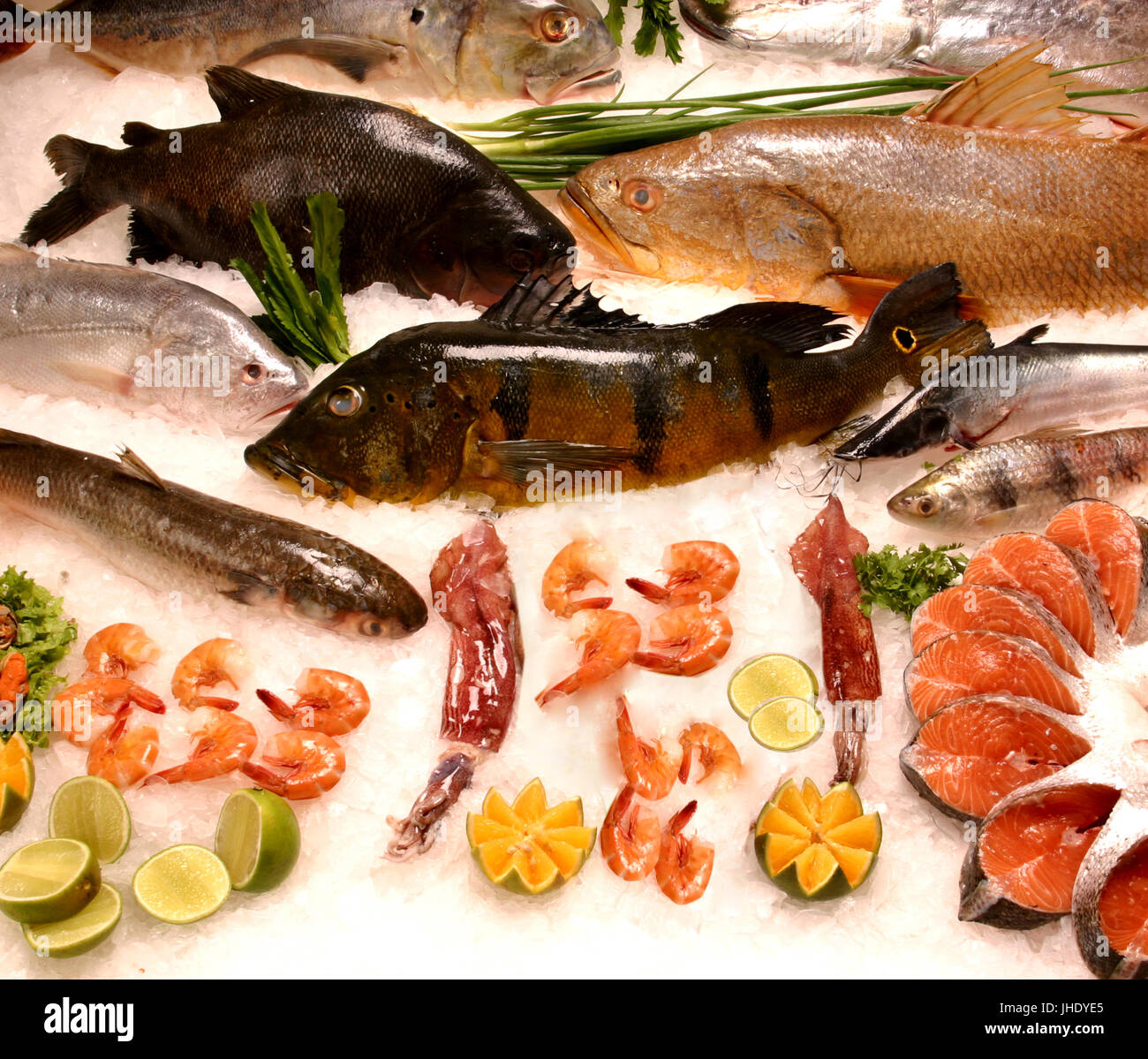 Cameroon food fish hi-res stock photography and images - Alamy