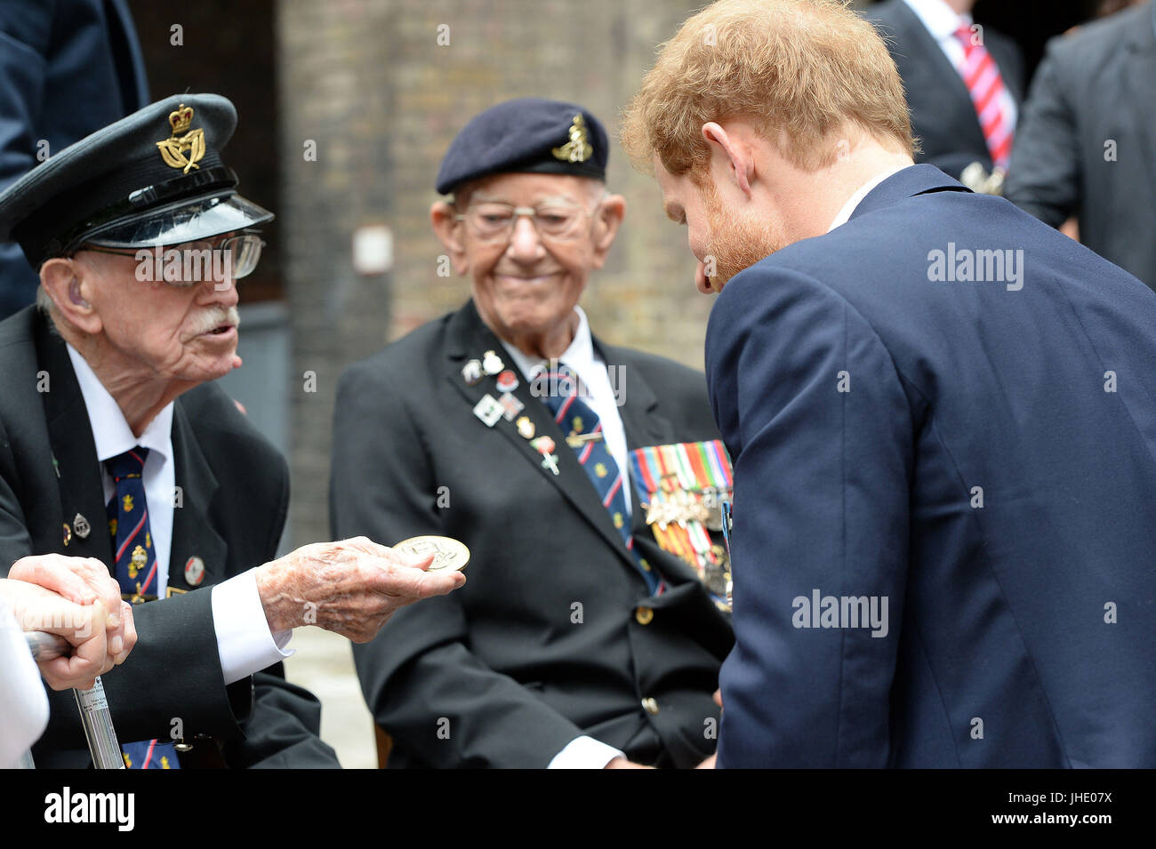Dunkirk veterans Arthur Taylor and Garth Wright meet Prince Harry at a ...