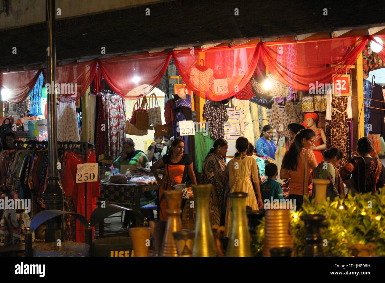 Dilli haat hi-res stock photography and images - Alamy