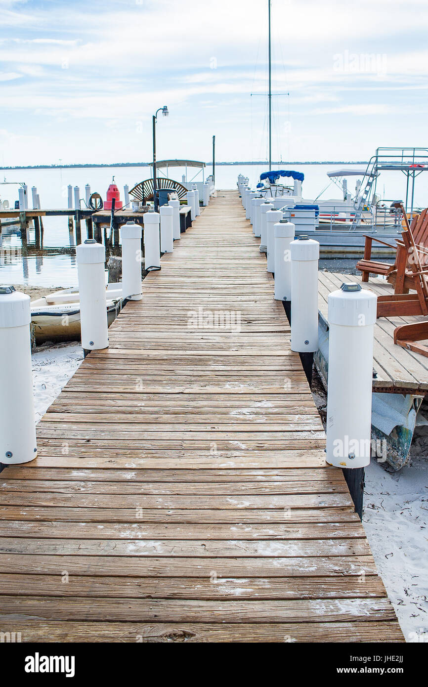 Long dock into the water hi-res stock photography and images - Alamy