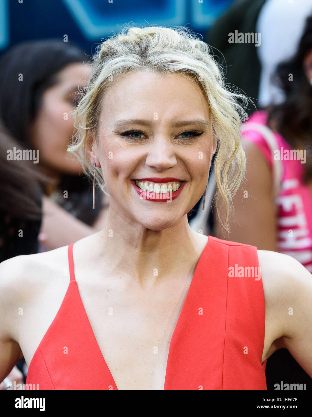 Kate mckinnon rough night hi-res stock photography and images - Alamy