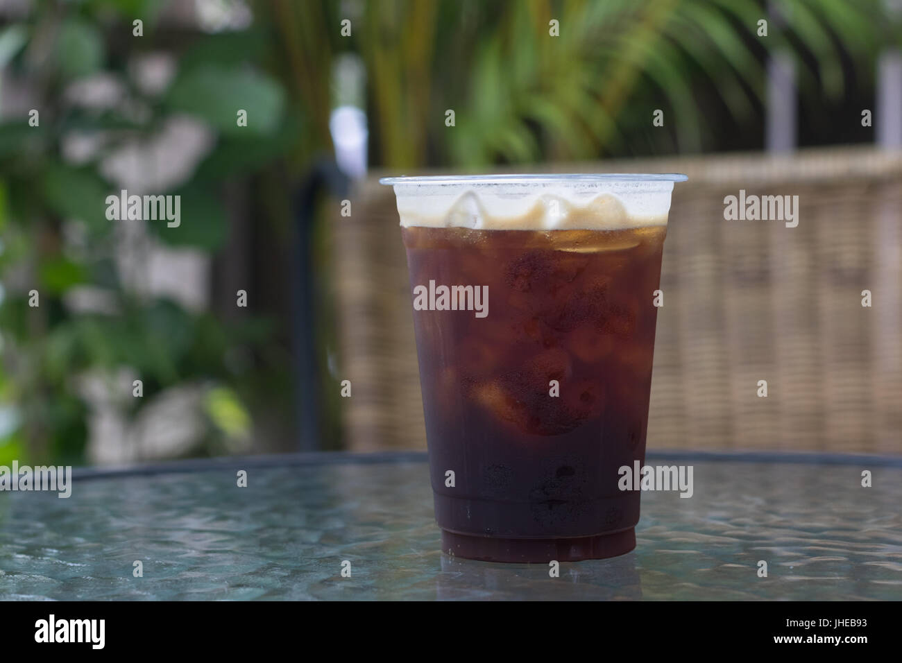 Sparkling Nitro cold brew coffee ready to drink in take away cup Stock ...