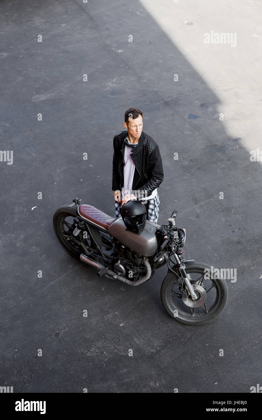 Prepare for travel hi-res stock photography and images - Alamy