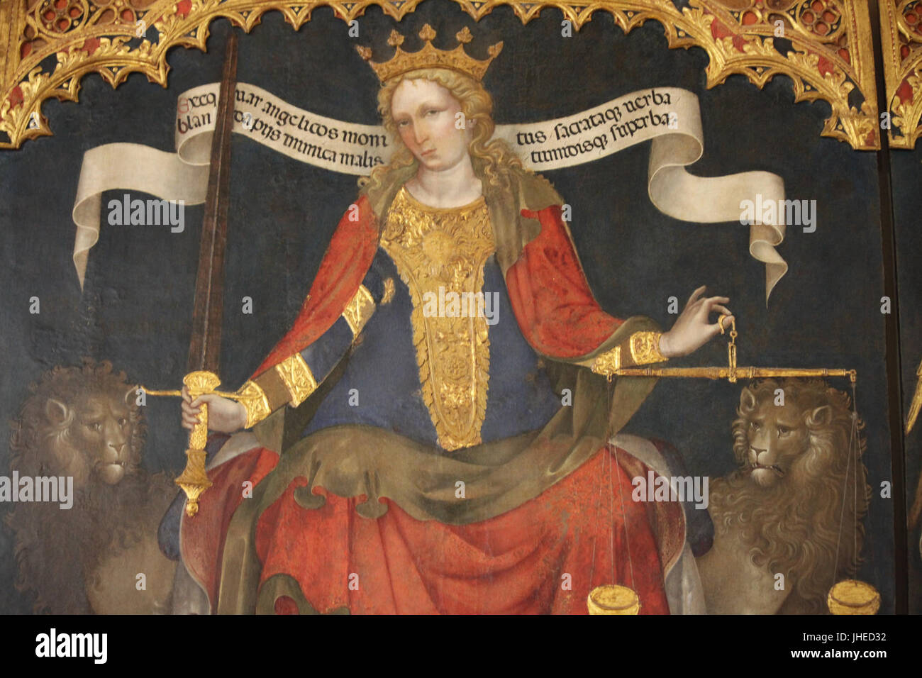 Fiore in trono hi-res stock photography and images - Alamy