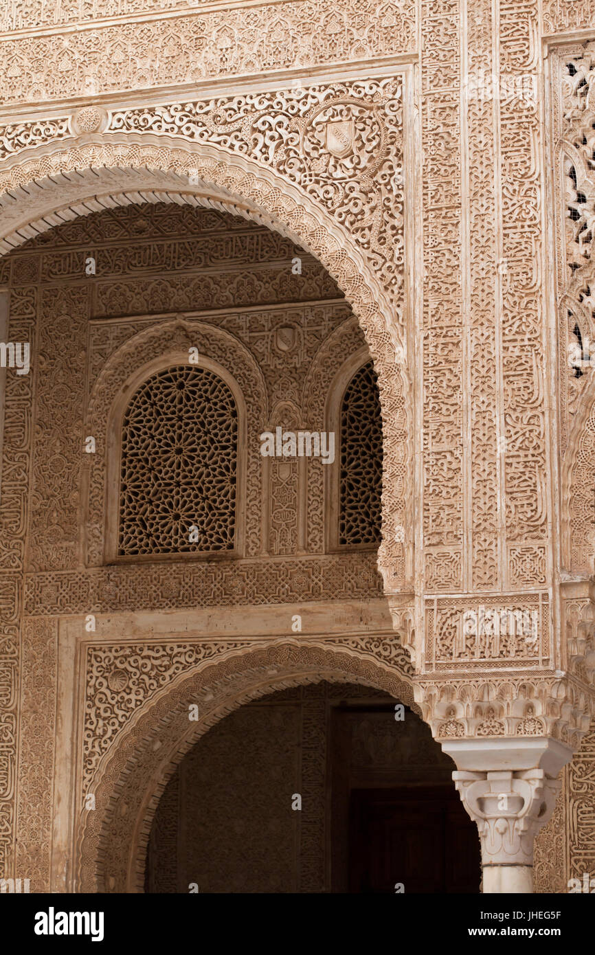 Patio of the Gilded Room (Patio del Cuarto Dorado) between the Mexuar ...