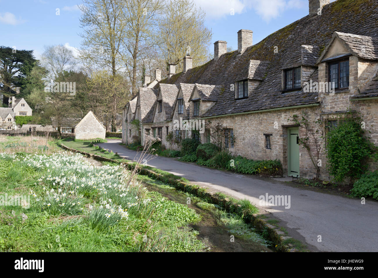 Arlington Row cotswold stone cottages, Bibury, Cotswolds ...