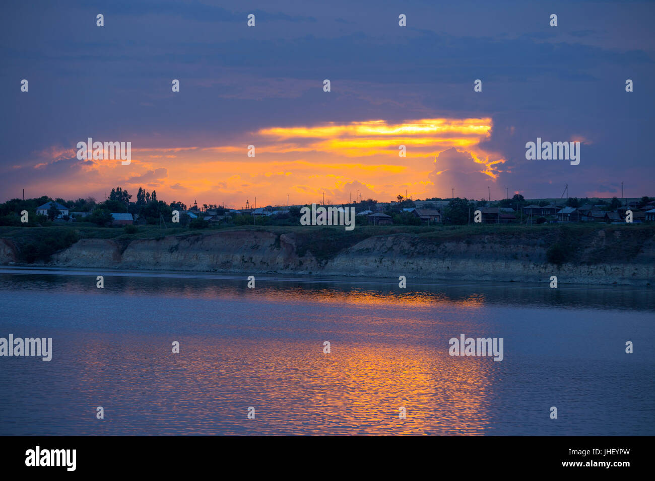 Volga river village hi-res stock photography and images - Alamy