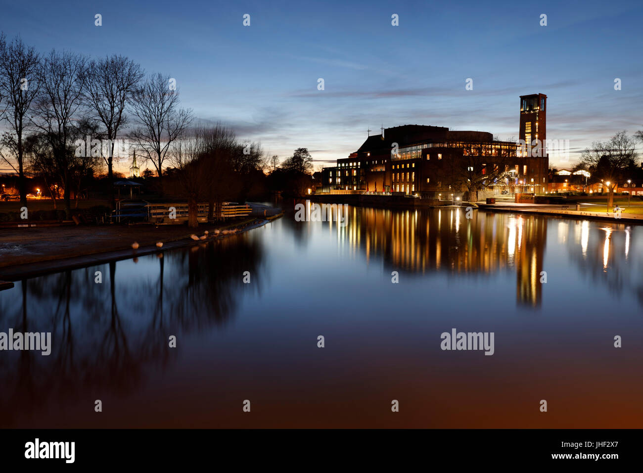 Royal Shakespeare Theatre on the River Avon at night, Stratford-upon ...