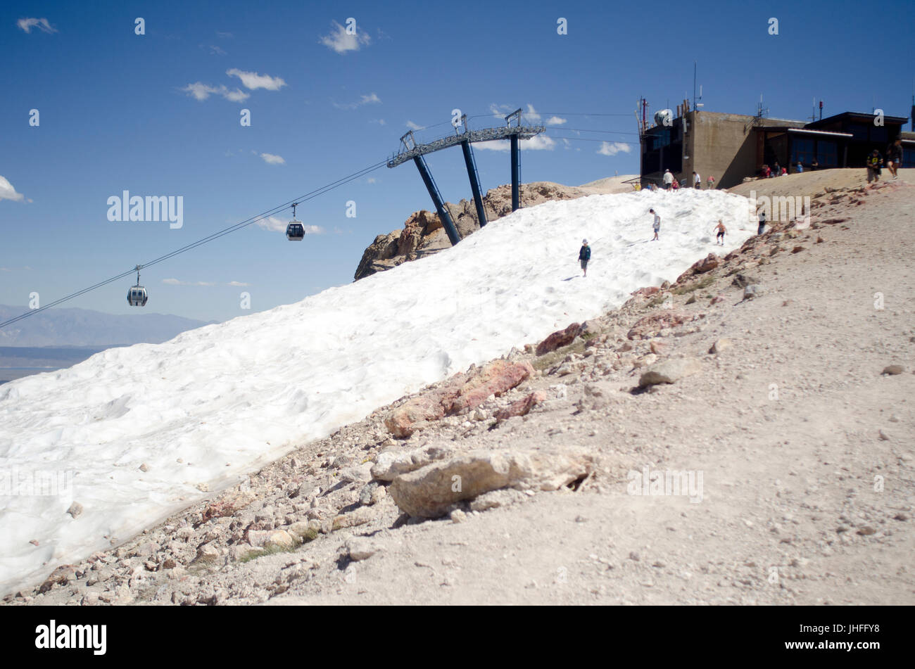 Mammoth lakes california gondola hi-res stock photography and images ...