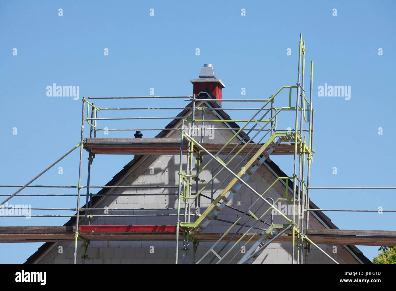 Gable ladder hi-res stock photography and images - Alamy