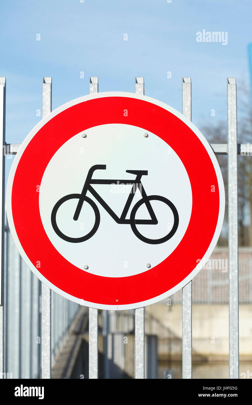 No Parking Sign For Cycles High Resolution Stock Photography and Images ...