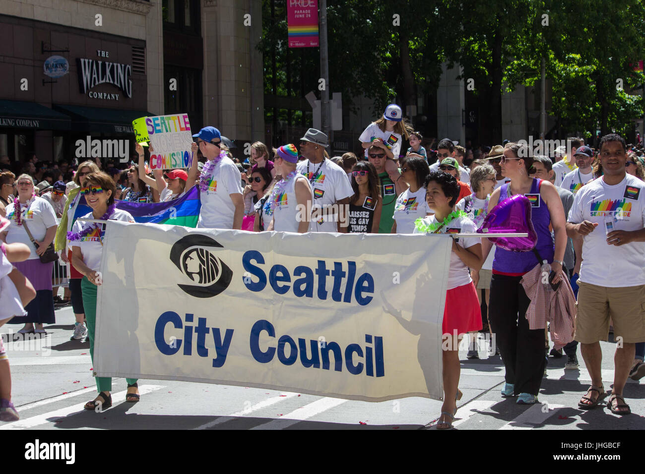 Lgbtq pride parade hi-res stock photography and images - Alamy