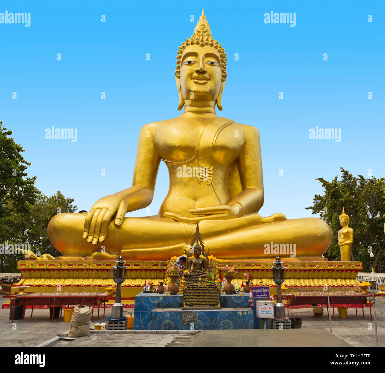 Golden Buddha statue of Big Buddha on blue sky, Pattaya Thailand Stock ...