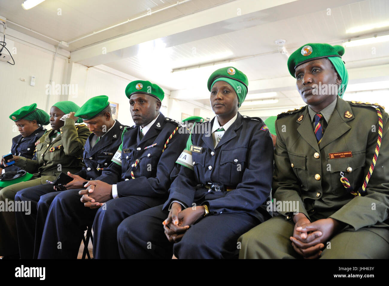 Kenyan police hi-res stock photography and images - Alamy