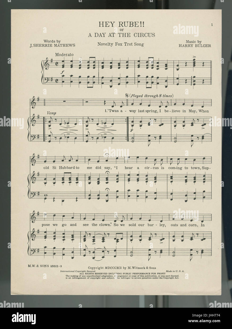 Dynamic circus setting hi-res stock photography and images - Alamy