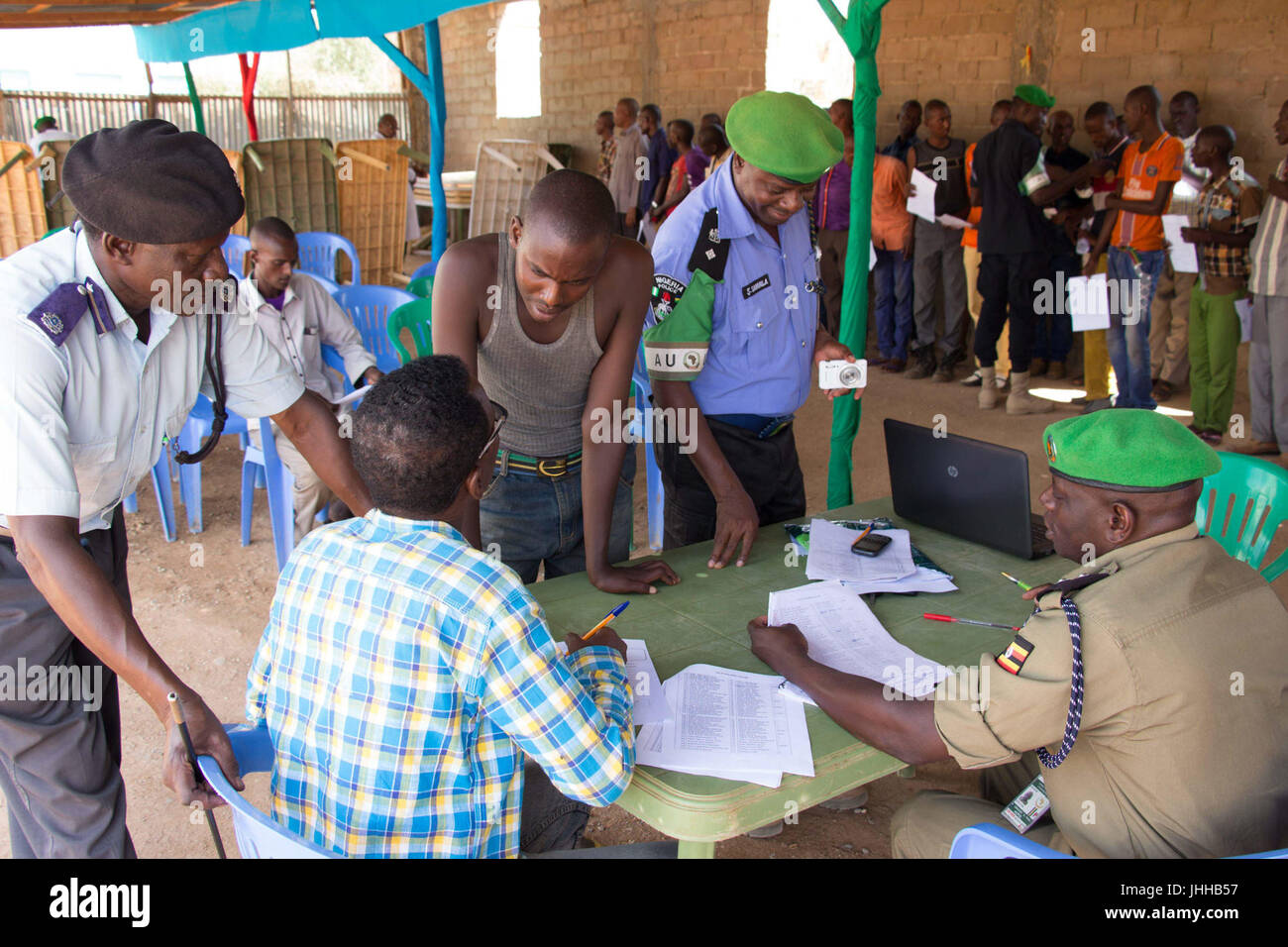 Vetting art hi-res stock photography and images - Alamy