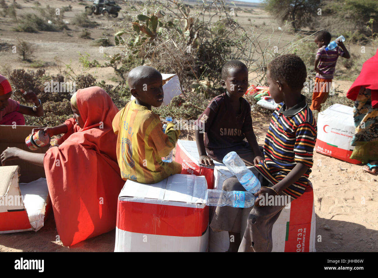Somali food aid refugee hi-res stock photography and images - Alamy