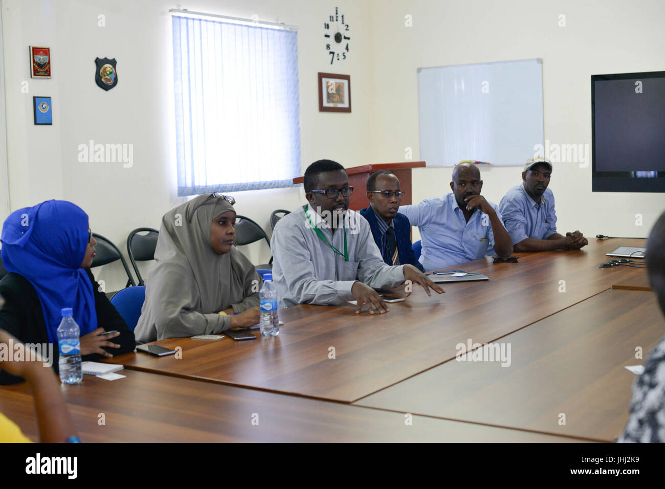 Team 1 and 12 hi-res stock photography and images - Alamy