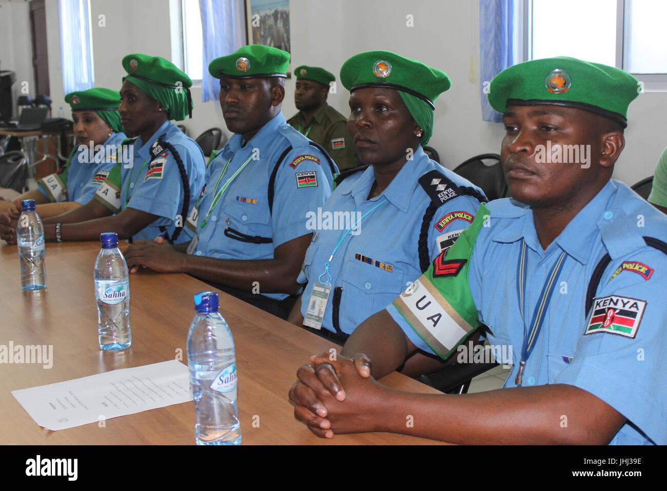 6 police officers hi-res stock photography and images - Alamy