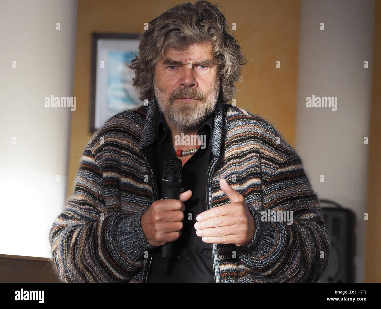 Reinhold messner everest hi-res stock photography and images - Alamy