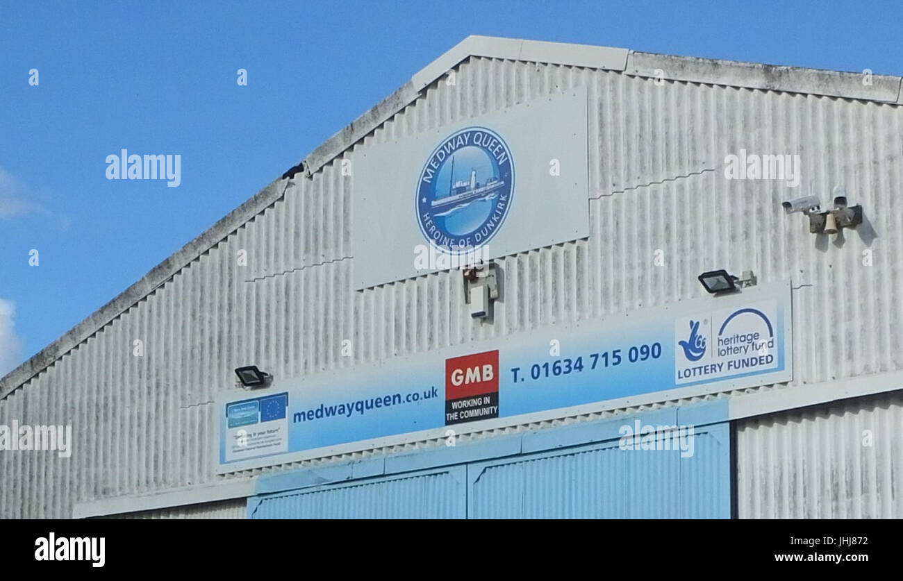 River medway gillingham hi-res stock photography and images - Alamy